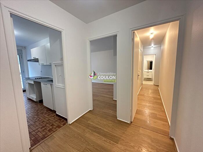 Appartement à louer - Clermont-Ferrand, Jaude, Fontgiève Saint-Alyre - 3 pièces - 2 chambres