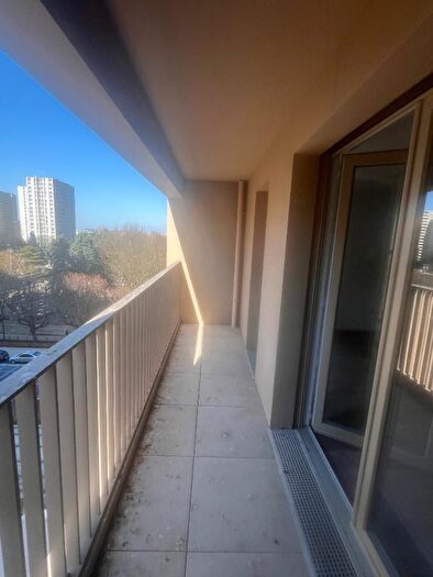 Appartement à louer - Bobigny, Centre-ville - 3 pièces - 2 chambres