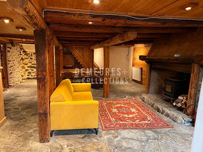 Appartement à vendre - Sainte-Foy-Tarentaise - 5 pièces - 4 chambres