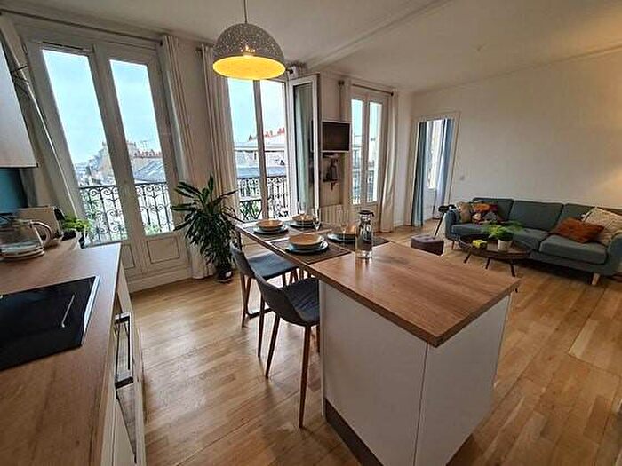 Appartement à louer - Trudaine-Maubeuge, Paris ème arrondissement - 2 pièces - 1 chambre