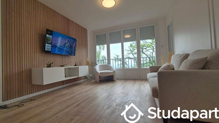 Appartement à louer - Le Cotillet, Mont-Saint-Aignan - 1 pièce - 3 chambres