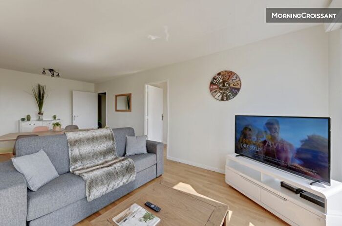 Appartement à louer - Saint-Denis, La Plaine Saint-Denis - 3 pièces - 2 chambres