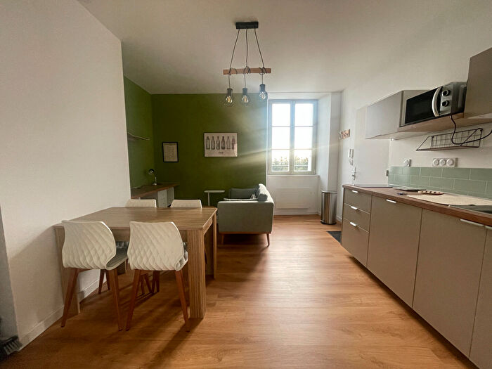 Appartement à louer - Angers, Doutre, Saint-Jacques - 2 pièces - 1 chambre