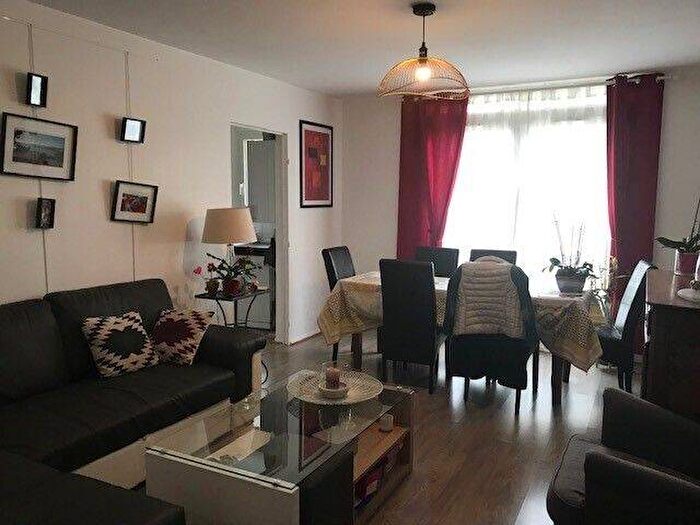 Appartement à louer - Saint-Leu-dEsserent - 4 pièces - 3 chambres