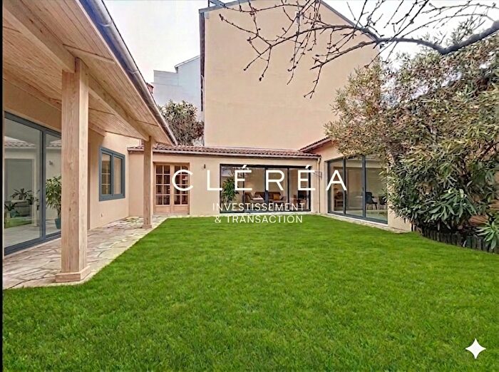 Maison à vendre - Villeurbanne - 5 pièces