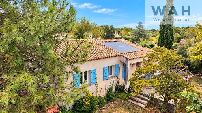 Sainte-Anastasie : Maison 5 pièces à vendre