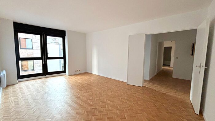 Appartement à vendre - Paris e , Plaine, Lagny - 3 pièces - 2 chambres