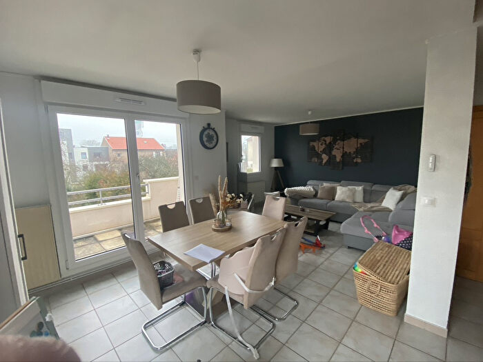 Appartement à louer - Montigny-lès-Metz, Friches - 3 pièces - 2 chambres