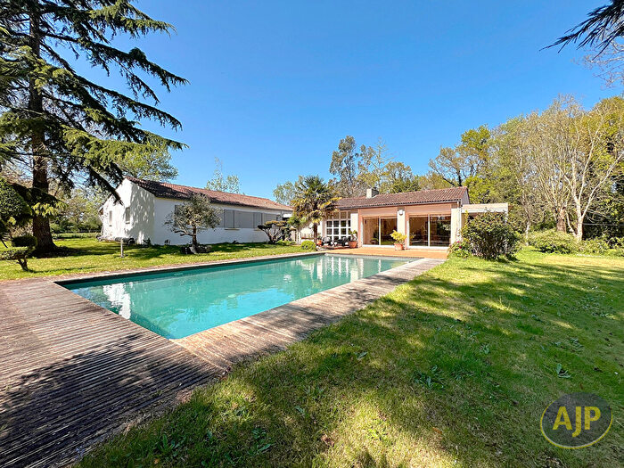 Maison à vendre - Venansault - 7 pièces - 4 chambres