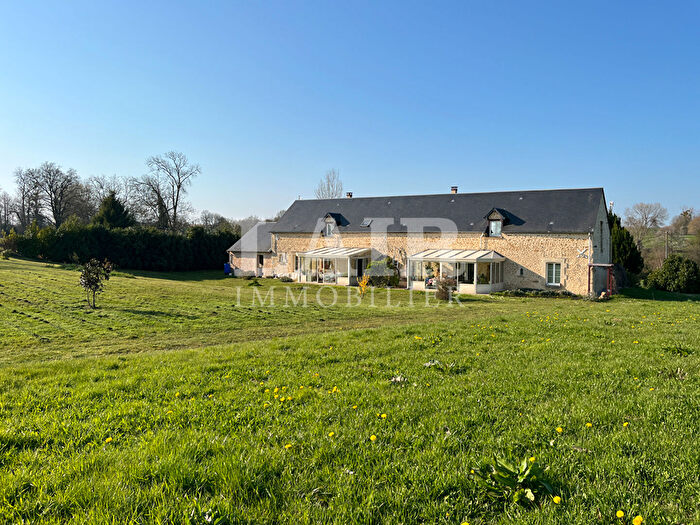Sainte-Scolasse-sur-Sarthe : Maison 5 pièces à vendre