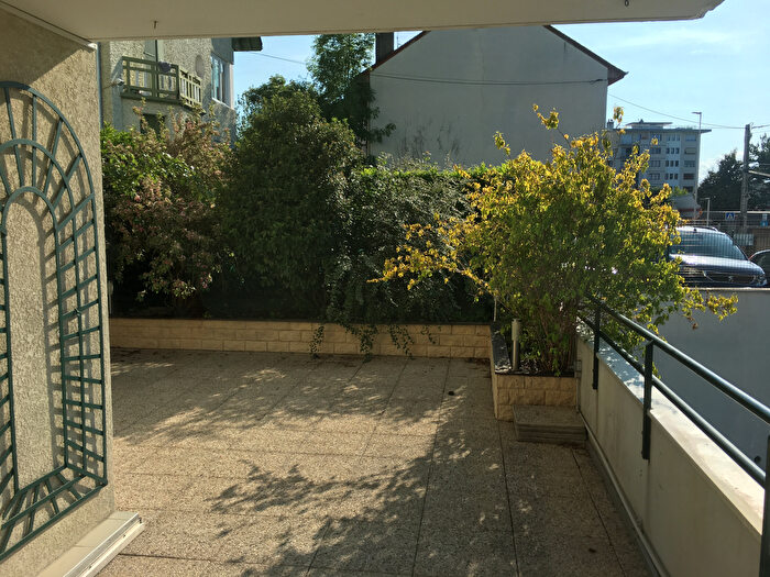 Appartement à vendre - Thonon-les-Bains, Est - 4 pièces - 3 chambres