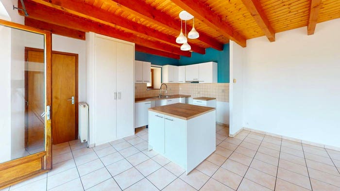 Maison 3 pièces à louer à Flavin