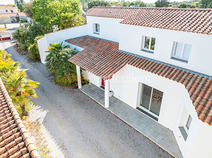 Saint-Hilaire-de-Riez, Centre-ville, Chaignaie, Poudroux : Maison 8 pièces à vendre