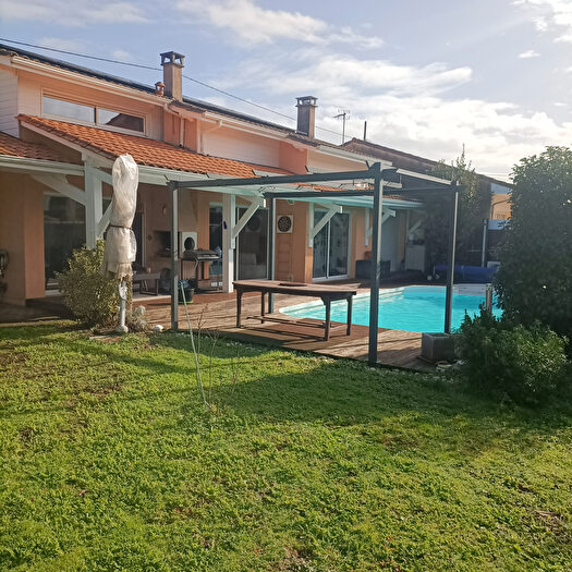 Maison à vendre - Mérignac - 4 pièces - 3 chambres