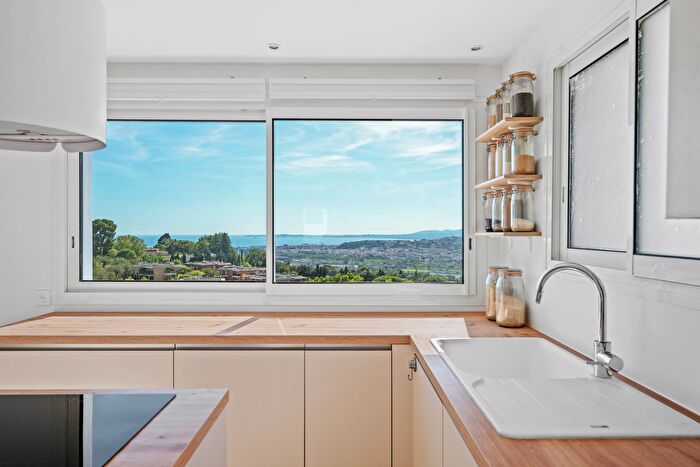 Appartement 3 pièces à Nice, Corniche Fleurie, à vendre