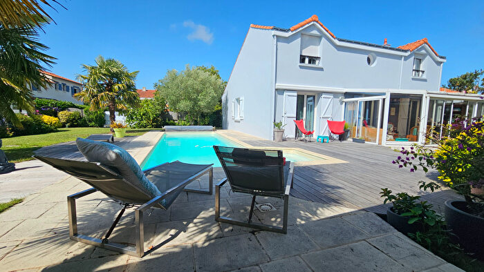 Saint-Sébastien-sur-Loire, Ouest - Maison 7 pièces à vendre