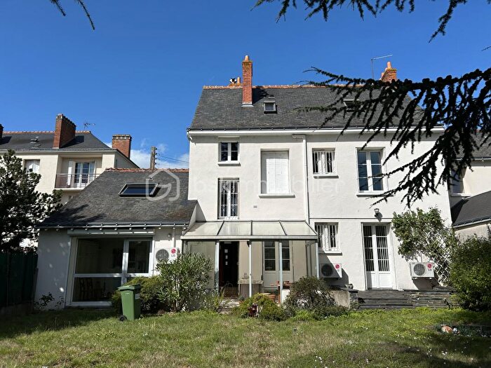 Maison à vendre - Saint-Pierre-des-Corps, Langevin - 7 pièces - 4 chambres