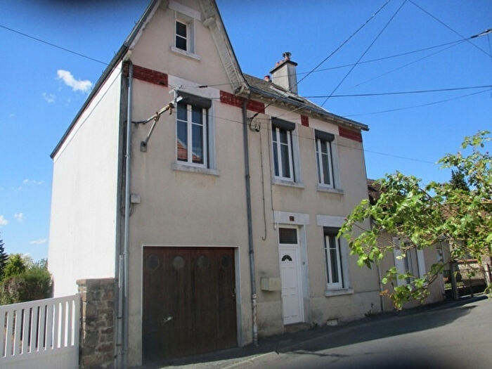 Maison à vendre - Saint-Yrieix-la-Perche - 5 pièces - 4 chambres