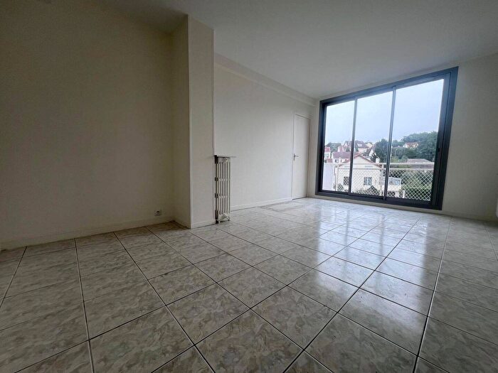 Appartement à louer - Sarcelles - 4 pièces - 3 chambres