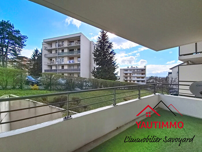 Appartement à vendre - Vétraz-Monthoux - 3 pièces - 2 chambres