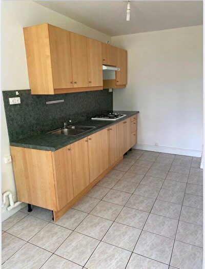 Appartement 2 pièces à Sud, Plaisir, à louer