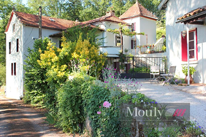 Maison 12 pièces à Luzech, à vendre