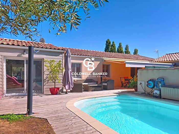 Maison à vendre - Champagné-les-Marais - 8 pièces - 4 chambres