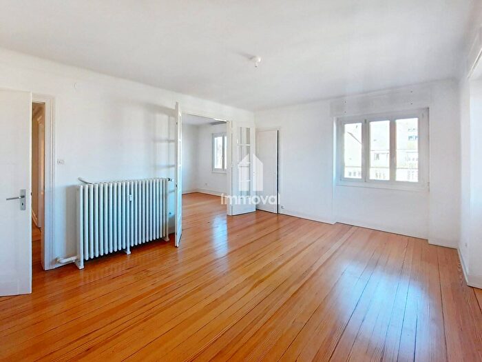 Appartement à louer - Neudorf Sud Centre, Strasbourg - 4 pièces - 3 chambres