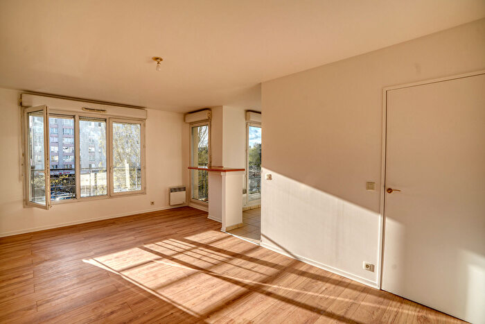 Appartement à louer - Guyancourt, Le Pont du Routoir - 2 pièces - 1 chambre