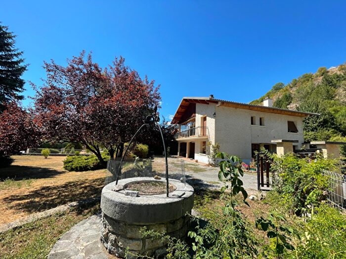 La Roche-des-Arnauds : Maison 5 pièces à vendre