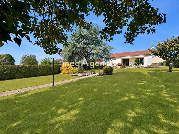 Maison 5 pièces à vendre - Yzernay