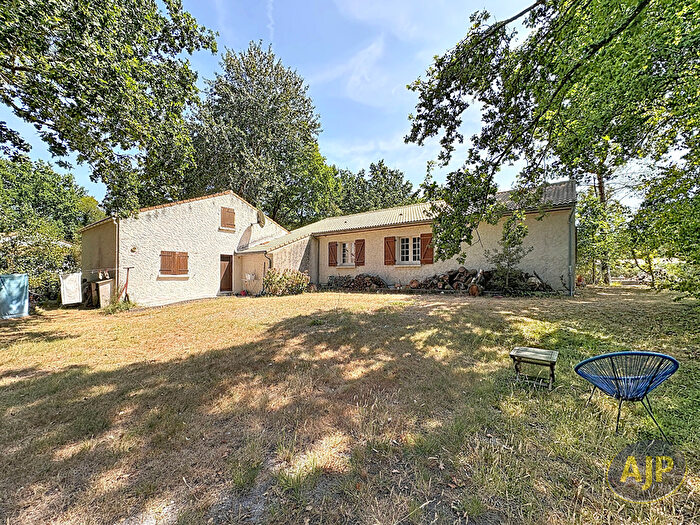 Soullans - Maison 8 pièces à vendre