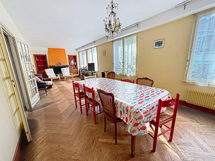 Maison à vendre - Concarneau, Centre-ville - 11 pièces - 6 chambres