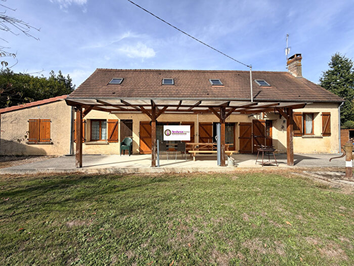 La Fresnaye-sur-Chédouet : Maison 4 pièces à vendre