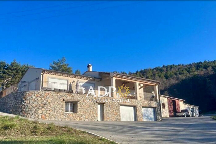 Maison à vendre - Peyroules - 5 pièces - 3 chambres