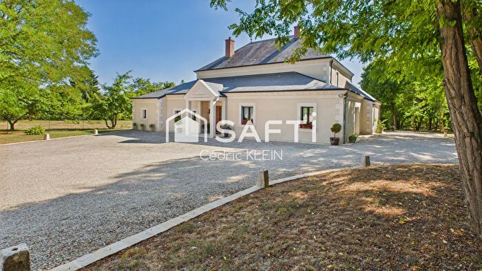 Maison 8 pièces à Buzançais, à vendre