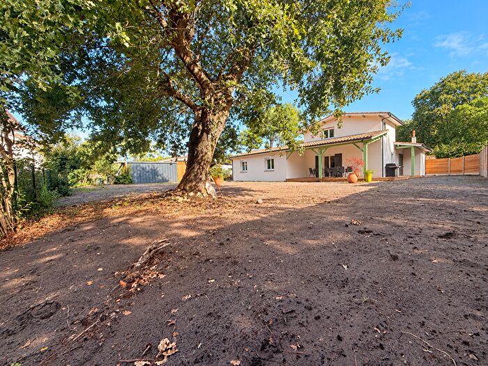 Maison 5 pièces à vendre à Andernos-les-Bains, Broustic, Avenue de Bordeaux, Capsus