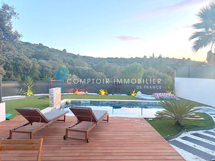 Maison à vendre - Le Pouget - 5 pièces - 4 chambres