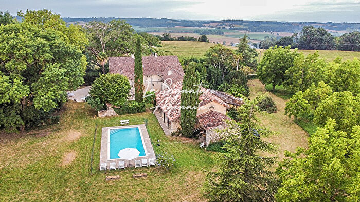 Maison à vendre - Lasserre - 10 pièces - 8 chambres