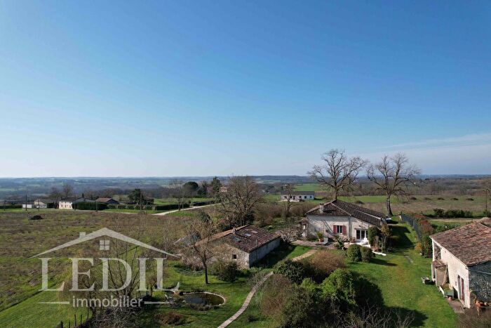 Maison à vendre - Saint-Aubin-de-Cadelech - 3 pièces - 2 chambres