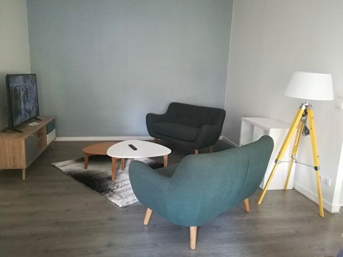 Appartement à louer - Saint-Étienne, La Terrasse, Bel Air, Bergson, Carnot - 1 pièce - 1 chambre