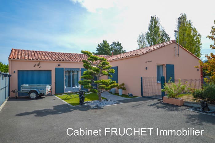 Mouilleron-en-Pareds : Maison 4 pièces à vendre