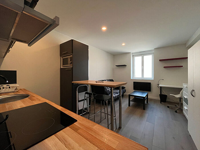 Appartement 1 pièce à Reims, Courlancy, Porte de Paris, Bois d'Amour, à louer