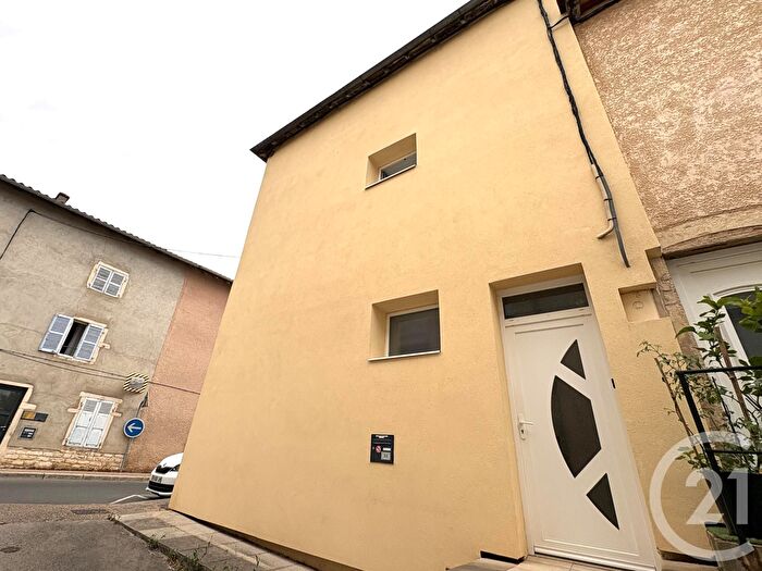 Montmerle-sur-Saône : Maison 3 pièces à louer