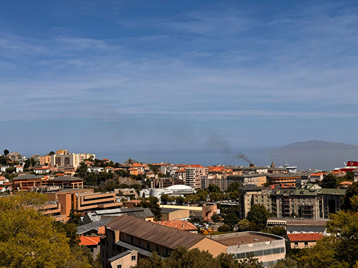 Appartement à vendre - Bastia, Centre-ville, Cardo - 3 pièces - 2 chambres
