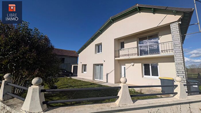 Maison à louer - Uzein - 6 pièces - 5 chambres