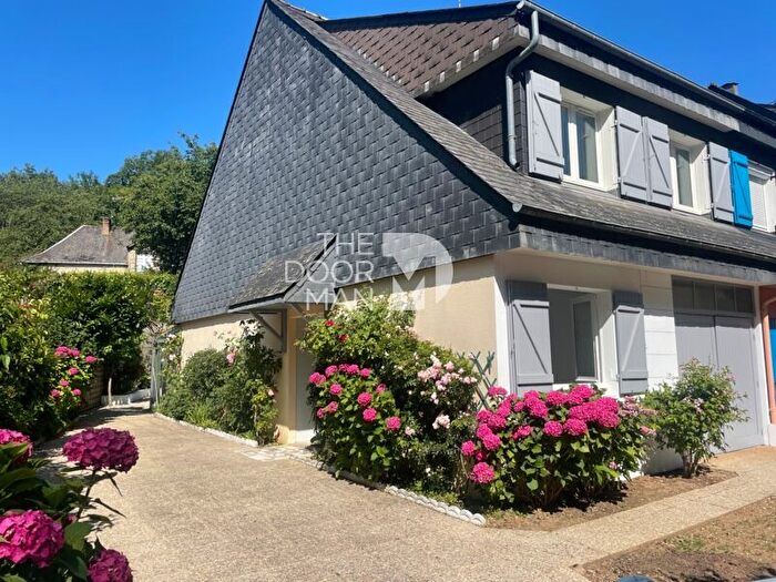 Maison à vendre - Laval, Le Bourny - 6 pièces - 4 chambres