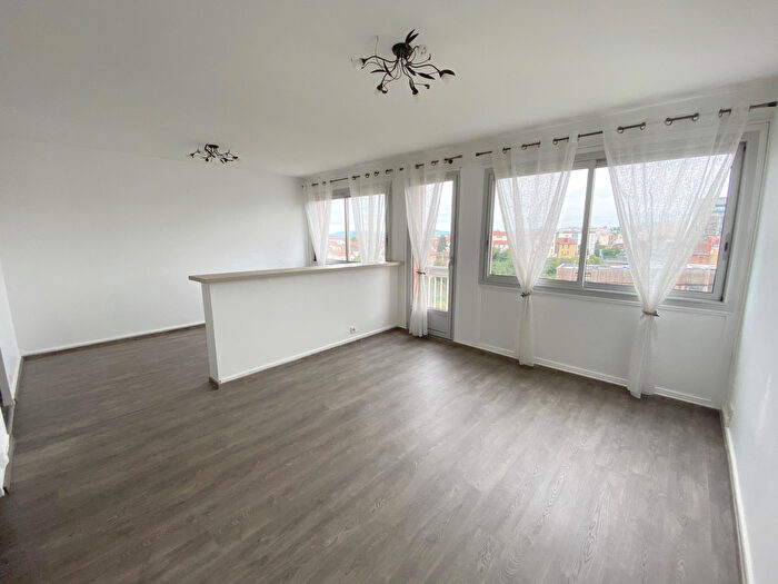 Appartement à louer - Clermont-Ferrand, Jaude, Fontgiève Saint-Alyre - 3 pièces - 2 chambres