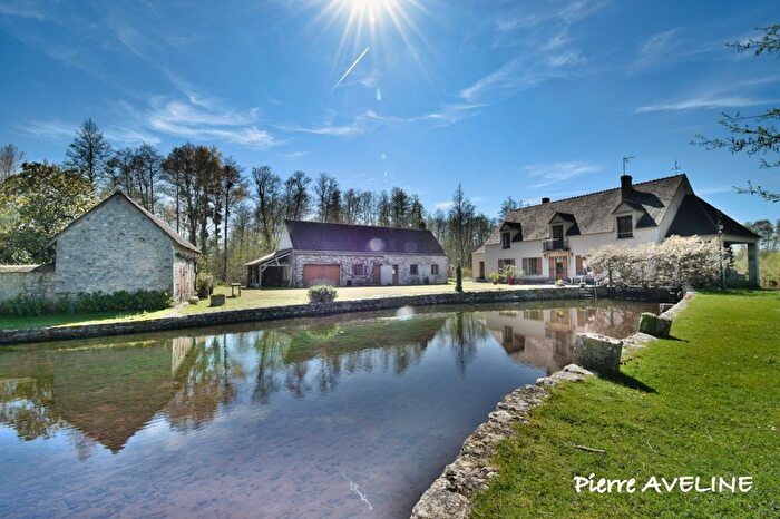 Maison 11 pièces à La Ferté-Villeneuil, à vendre