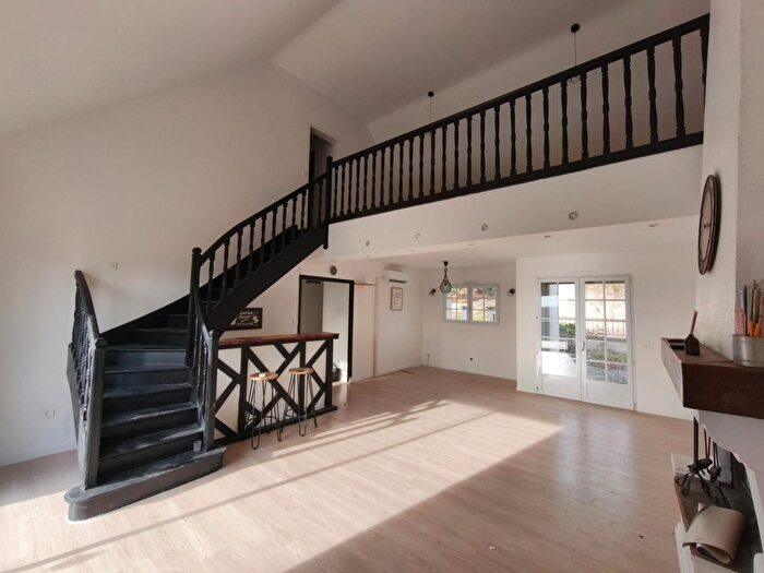 Maison à vendre - Seuilly - 5 pièces - 4 chambres